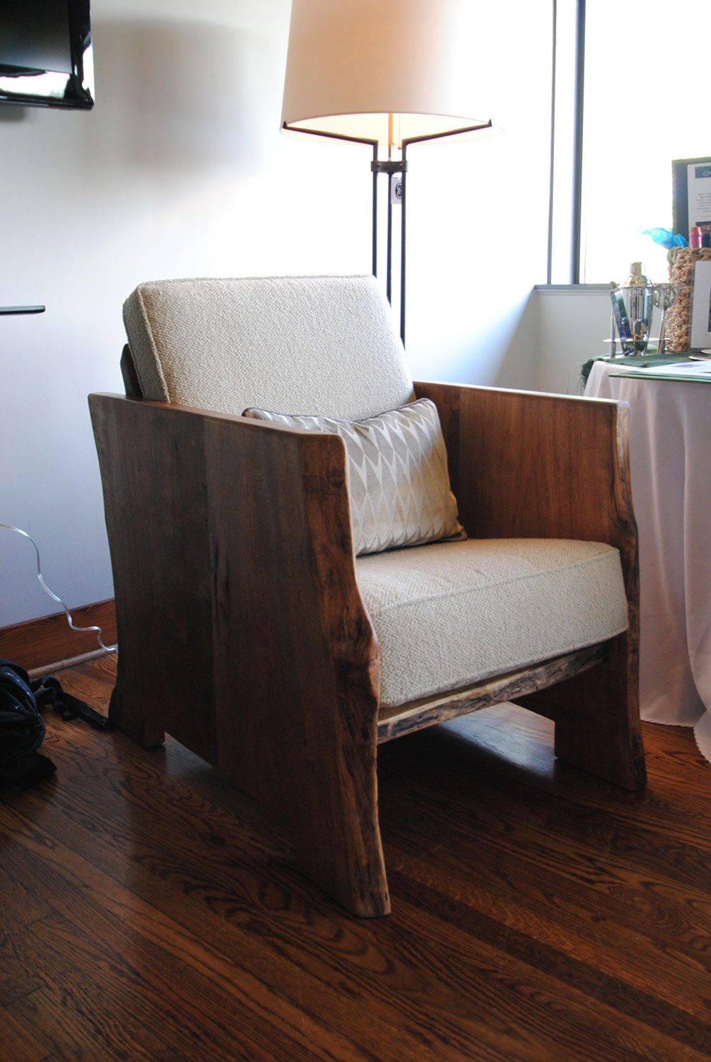 live-edge-birch-arm-chair – Lange Customs